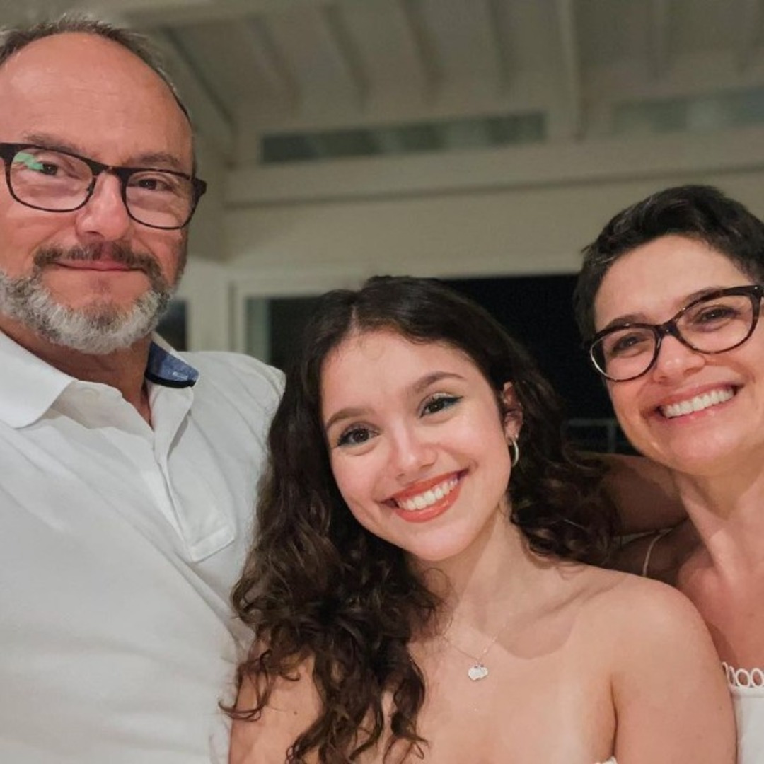 Sandra Annenberg se emociona ao vivo na TV com homenagem da filha Elisa ... Sandra Annenberg se emociona ao vivo na TV com homenagem da filha Elisa ...